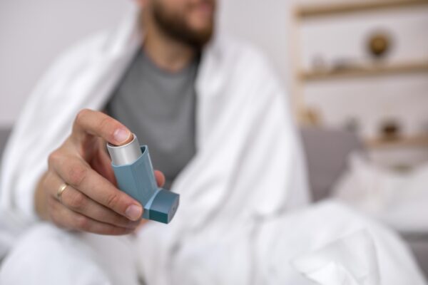Buy Ventolin Inhaler 100 Mcg From £9.95 | MedsForLess
